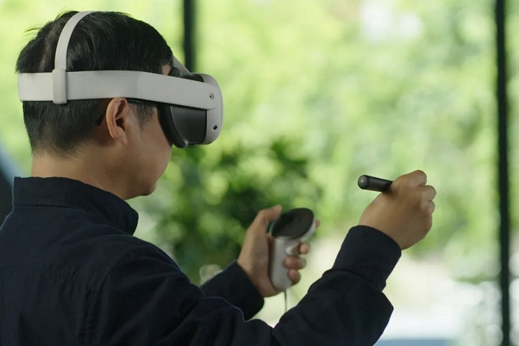 Logitech MX Ink Stylus for Meta Quest 2 and 3